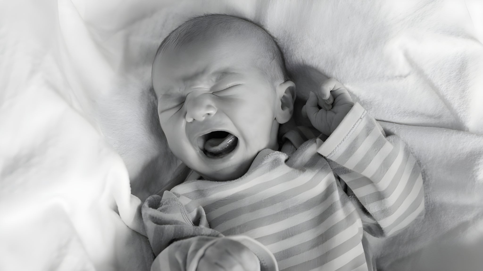 Why do Babies cry at Night? The Ultimate Guide and Tips